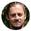 Porträt von Stefan Aykut - Tagesspiegel Background