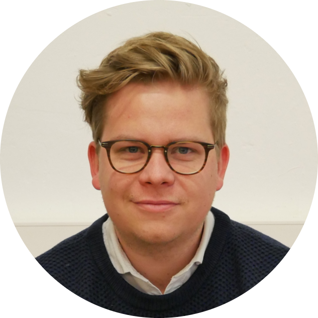 Porträt von Benjamin Bauer - Tagesspiegel Background