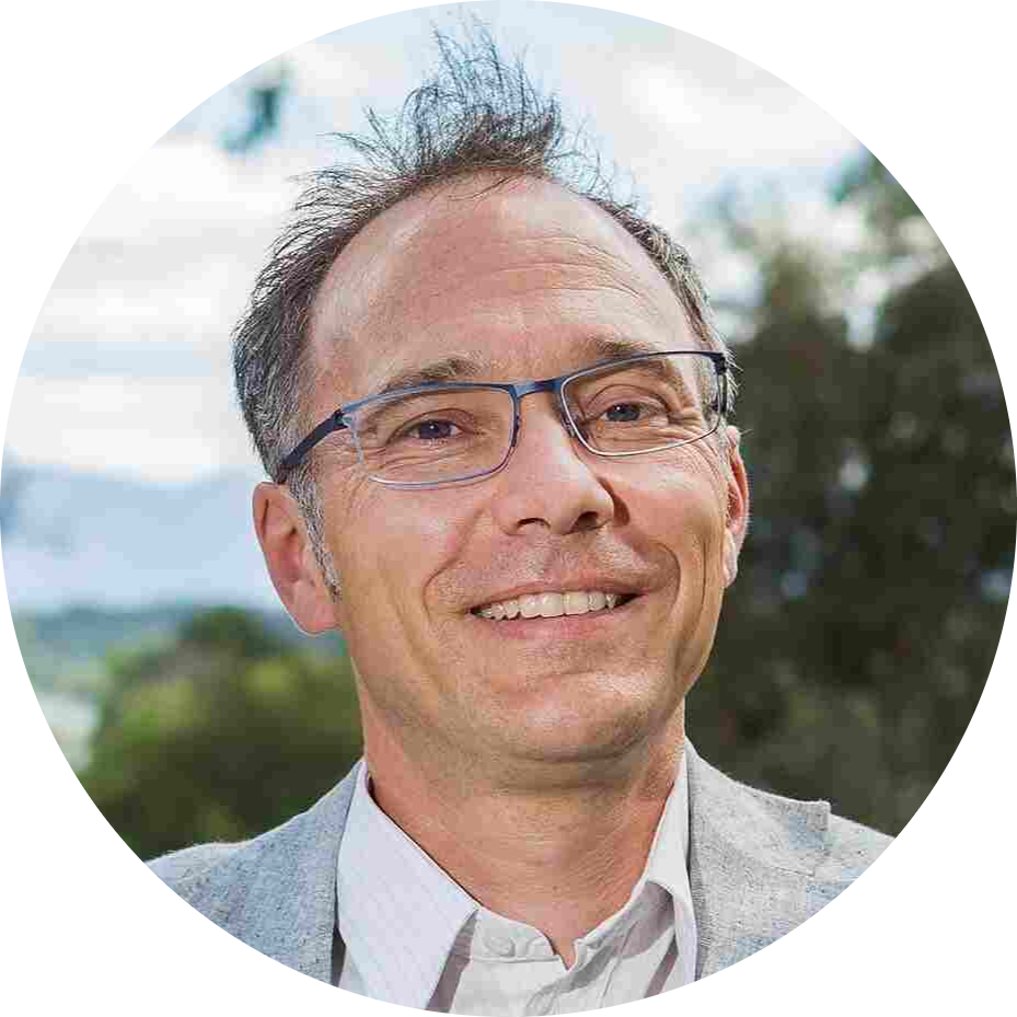 Porträt von Frank Jotzo - Tagesspiegel Background