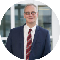 Porträt von Max Conrady - Tagesspiegel Background