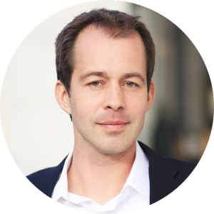 Porträt von Felix Balzer - Tagesspiegel Background