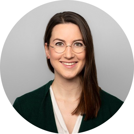 Porträt von Julia Jarass - Tagesspiegel Background