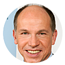 Porträt von Michael Engel - Tagesspiegel Background