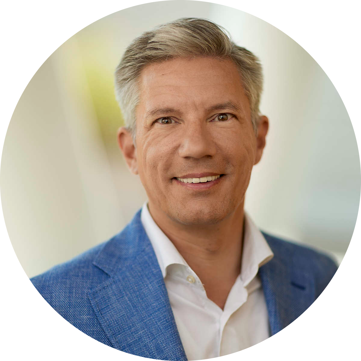 Porträt von Michael von Roeder - Tagesspiegel Background