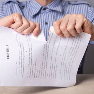 Material vs. Non-Material Breach: Key Differences