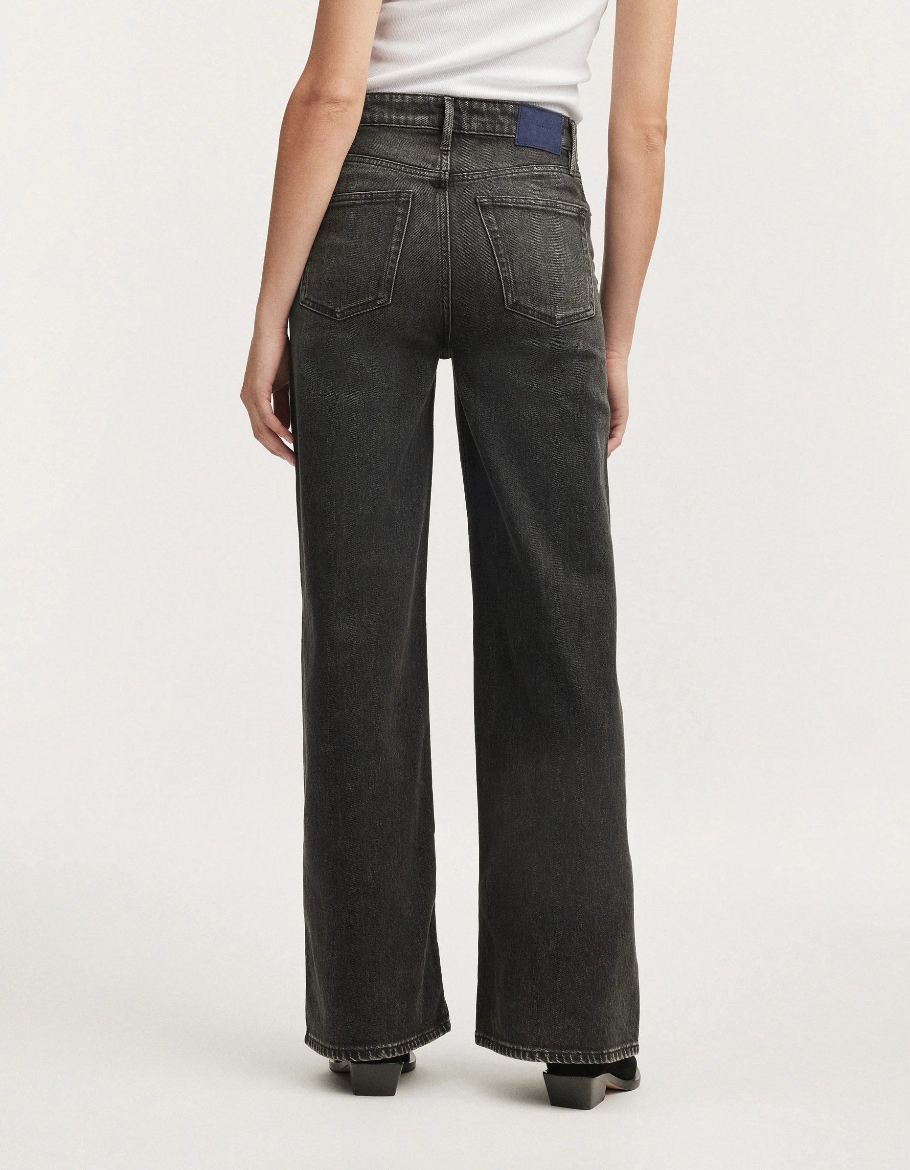 MIKU Deep Black - DENHAM