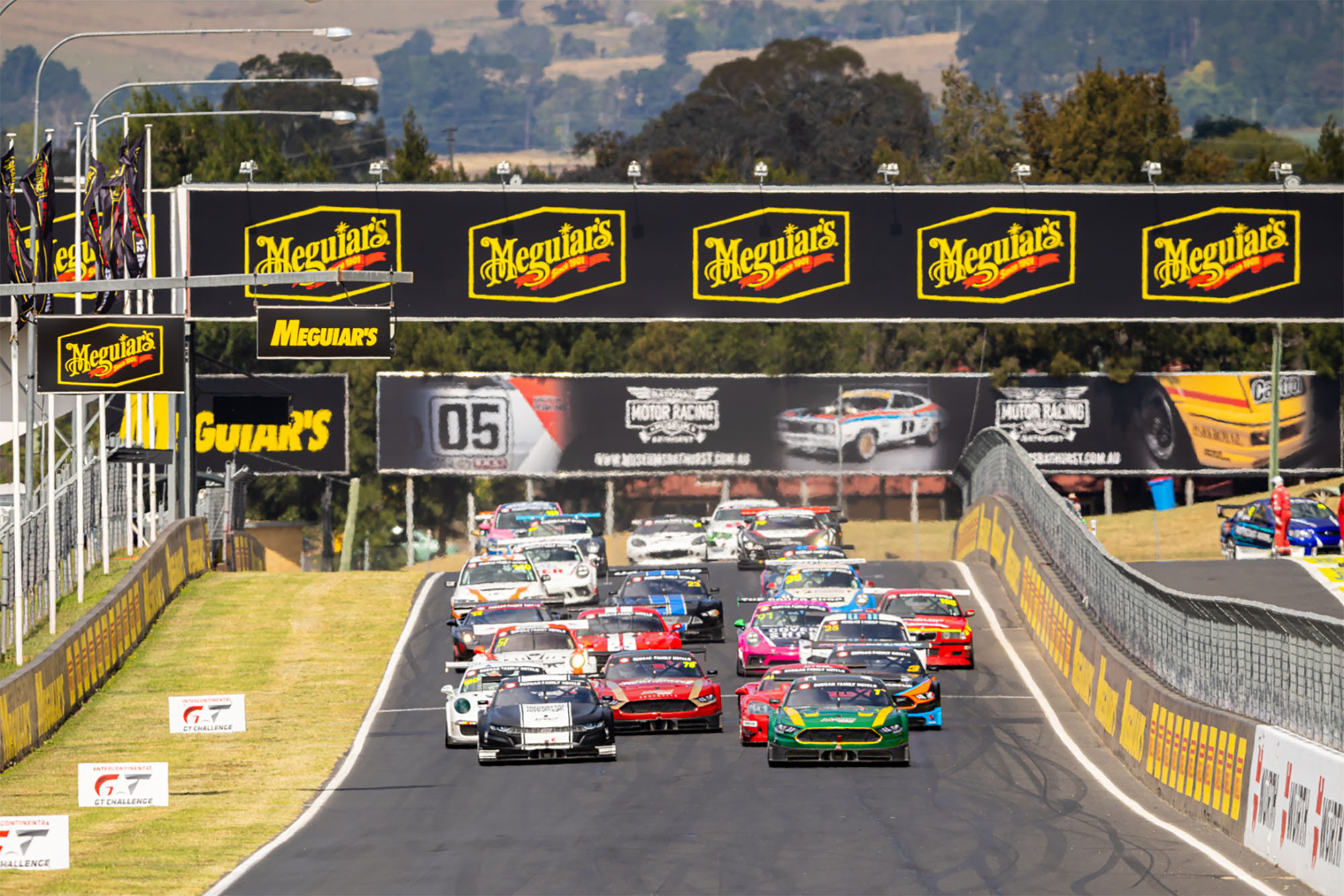 Full, diverse grid locked in for Bathurst Combined Sports Cars and ...