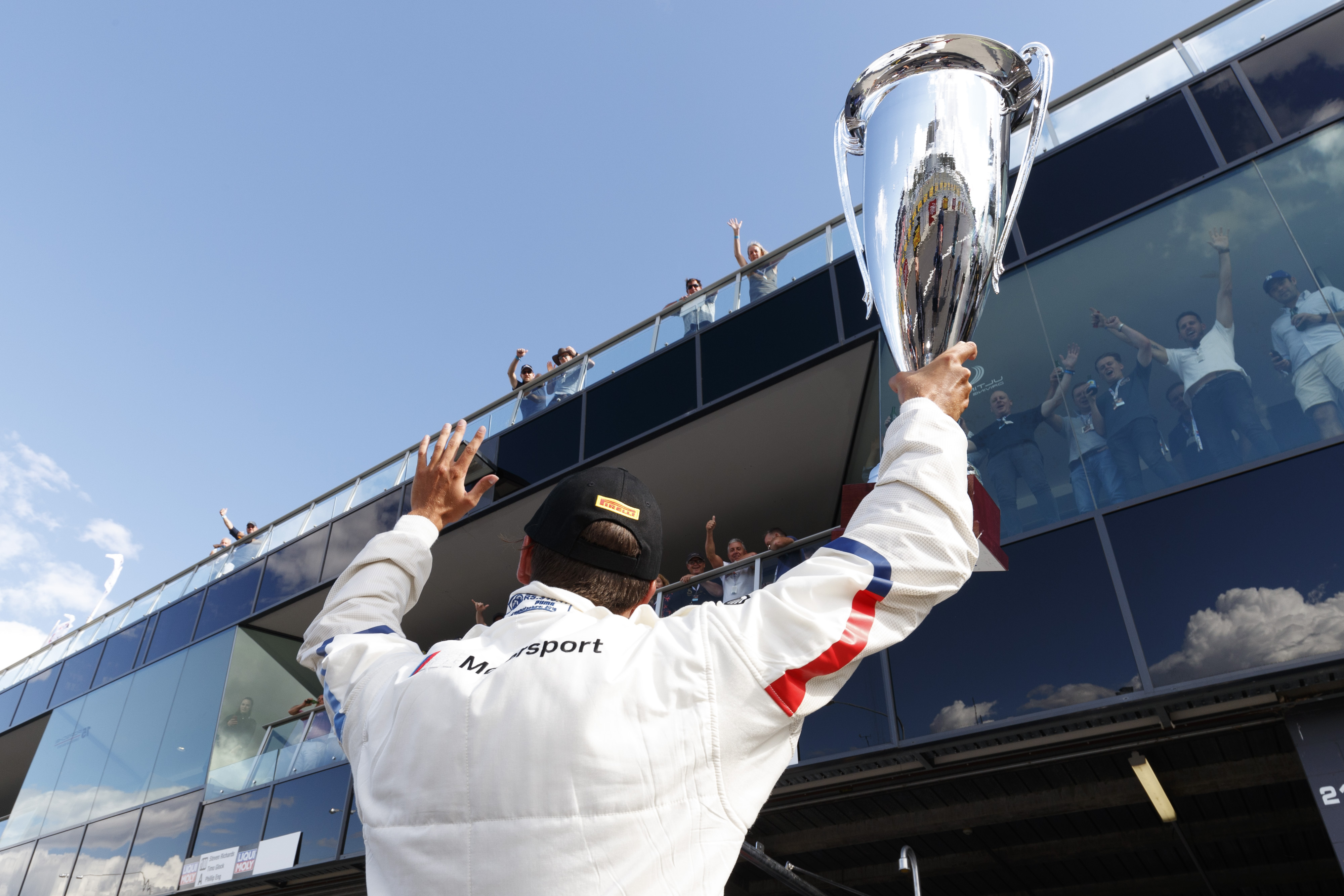 SATURDAY: Allan Simonsen Pole Award on offer | Bathurst 12 Hour