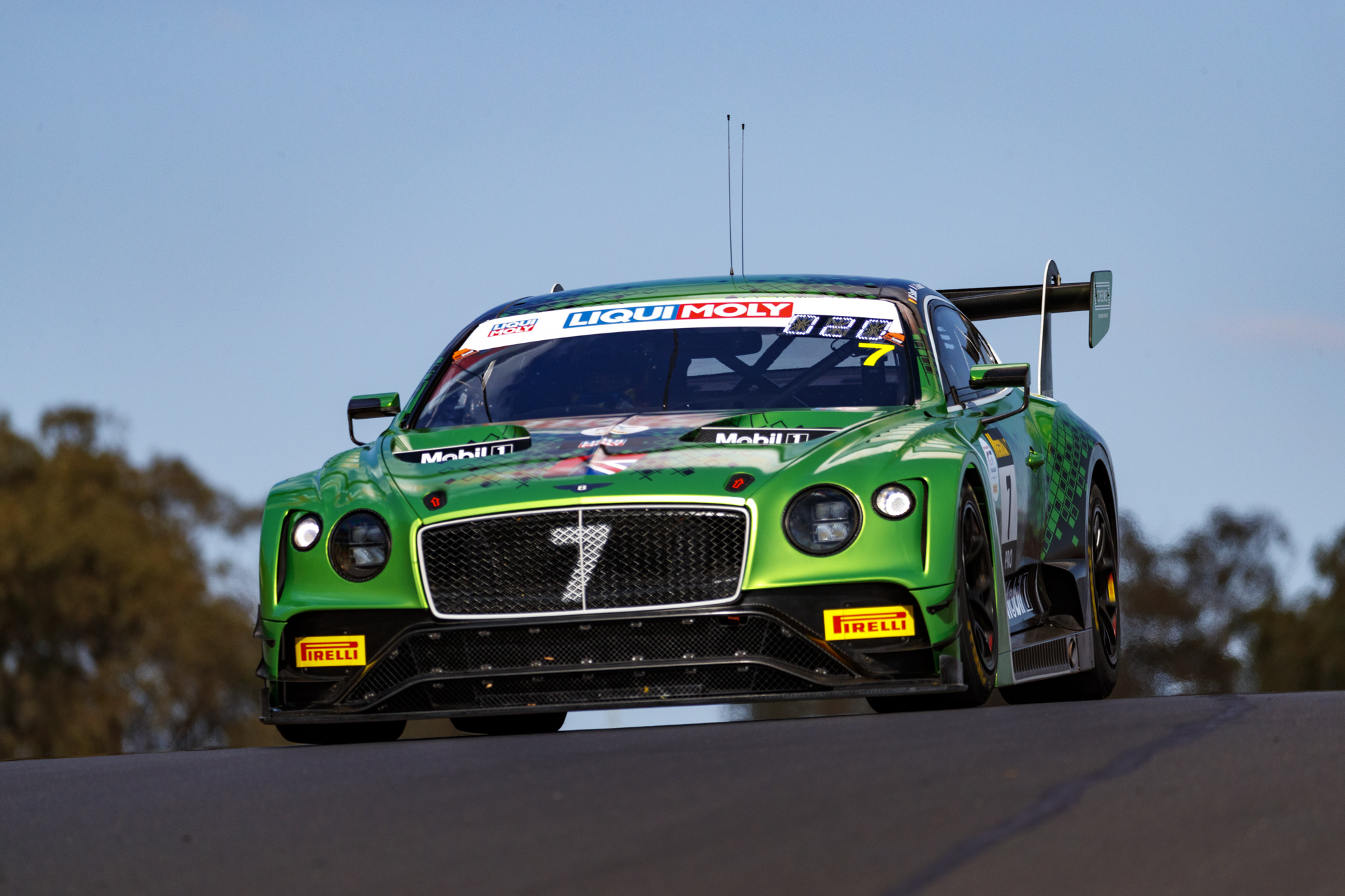 Bentley Boys finally win Bathurst 12 Hour | Bathurst 12 Hour
