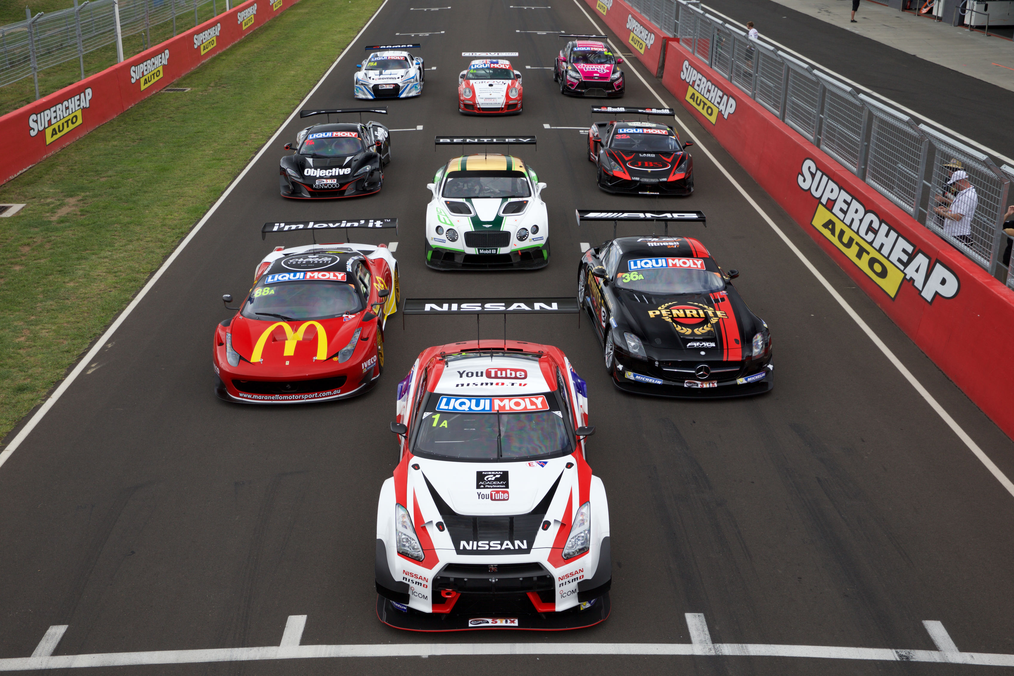 2017 grid building momentum | Bathurst 12 Hour