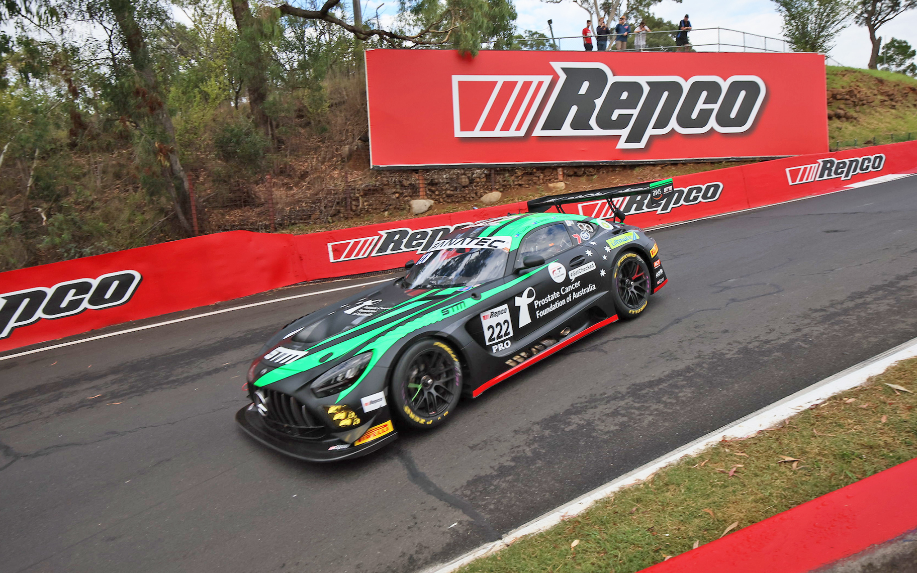 Waters beats Feeney by 0.025s in final practice | Bathurst 12 Hour