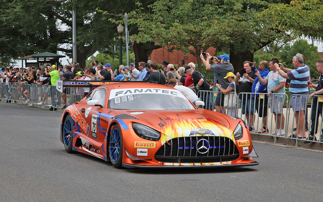 SunEnergy1 Mercedes craned out of museum en route to Bathurst ...