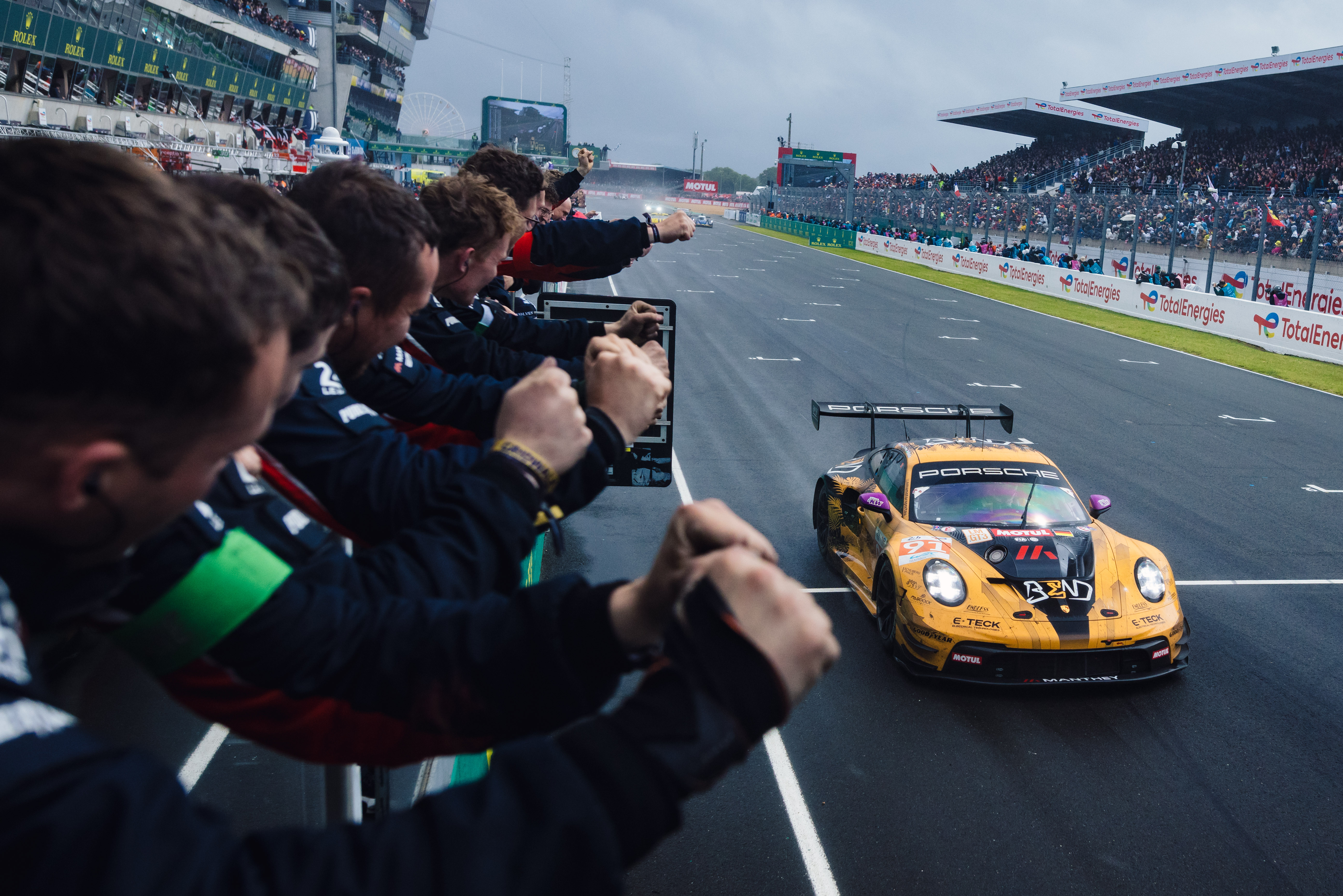 Bathurst winners claim Le Mans | Bathurst 12 Hour