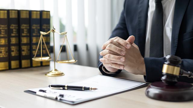 How Much Does a Probate Attorney Cost? [2024] | Expertise.com