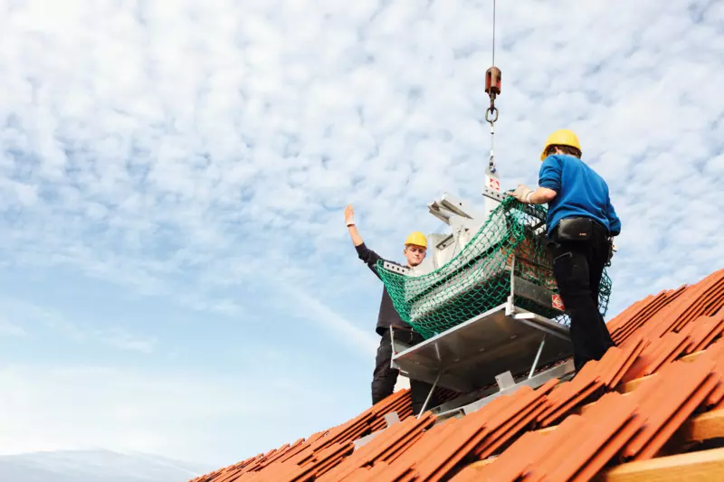 Clay tiles | Pitched roofs | Our solutions | BMI Group