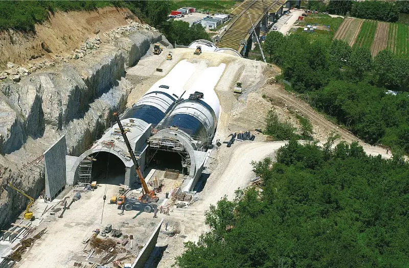 Bridges, tunnels and parking | Civil engineering | Our solutions | BMI ...