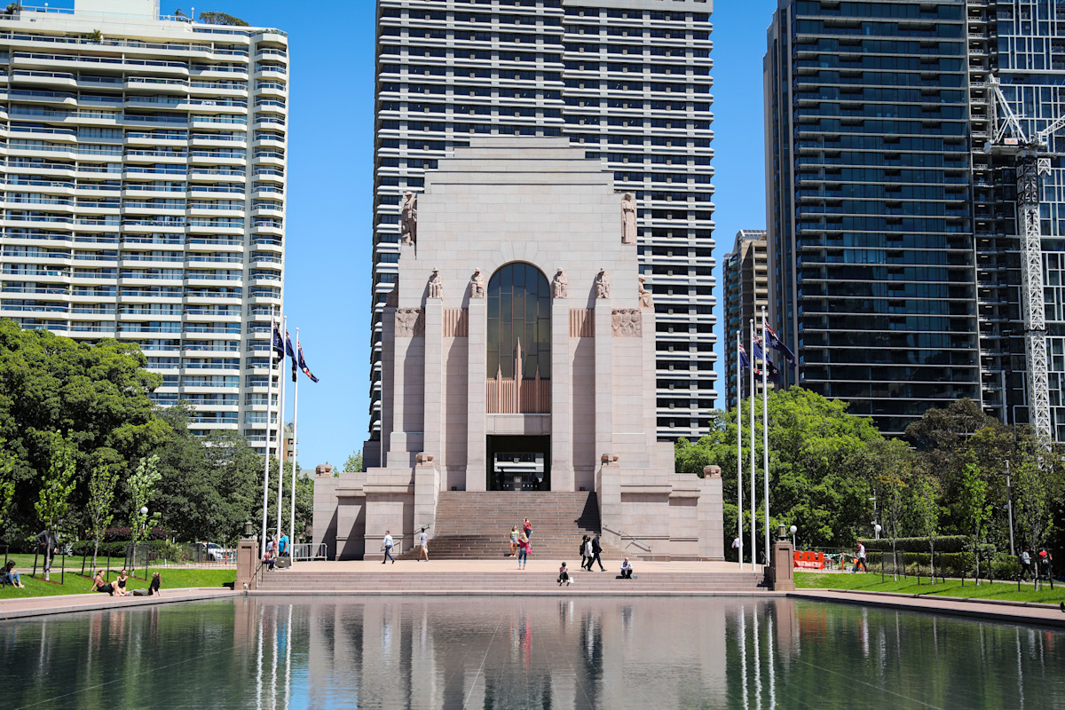 Renovated Anzac Memorial features in Remembrance Day commemorations ...