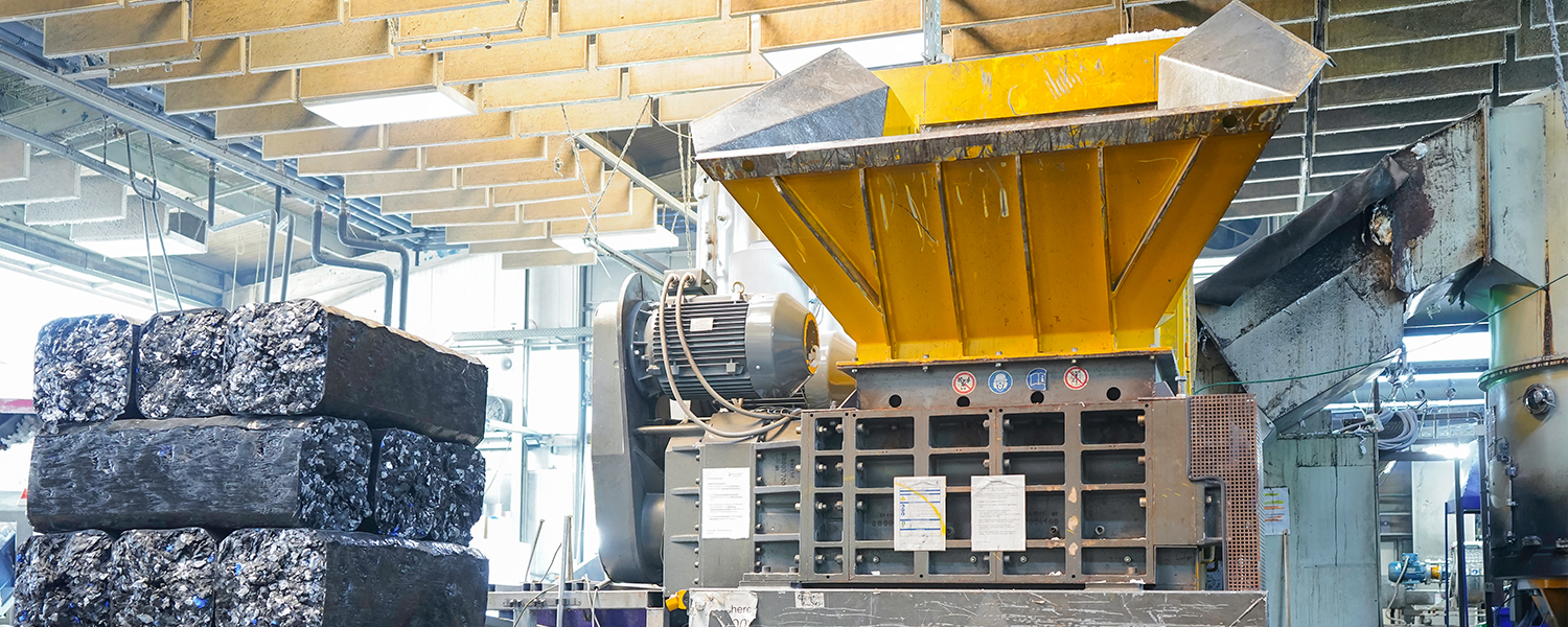 UNTHA References: R.PLAST | UNTHA shredding technology