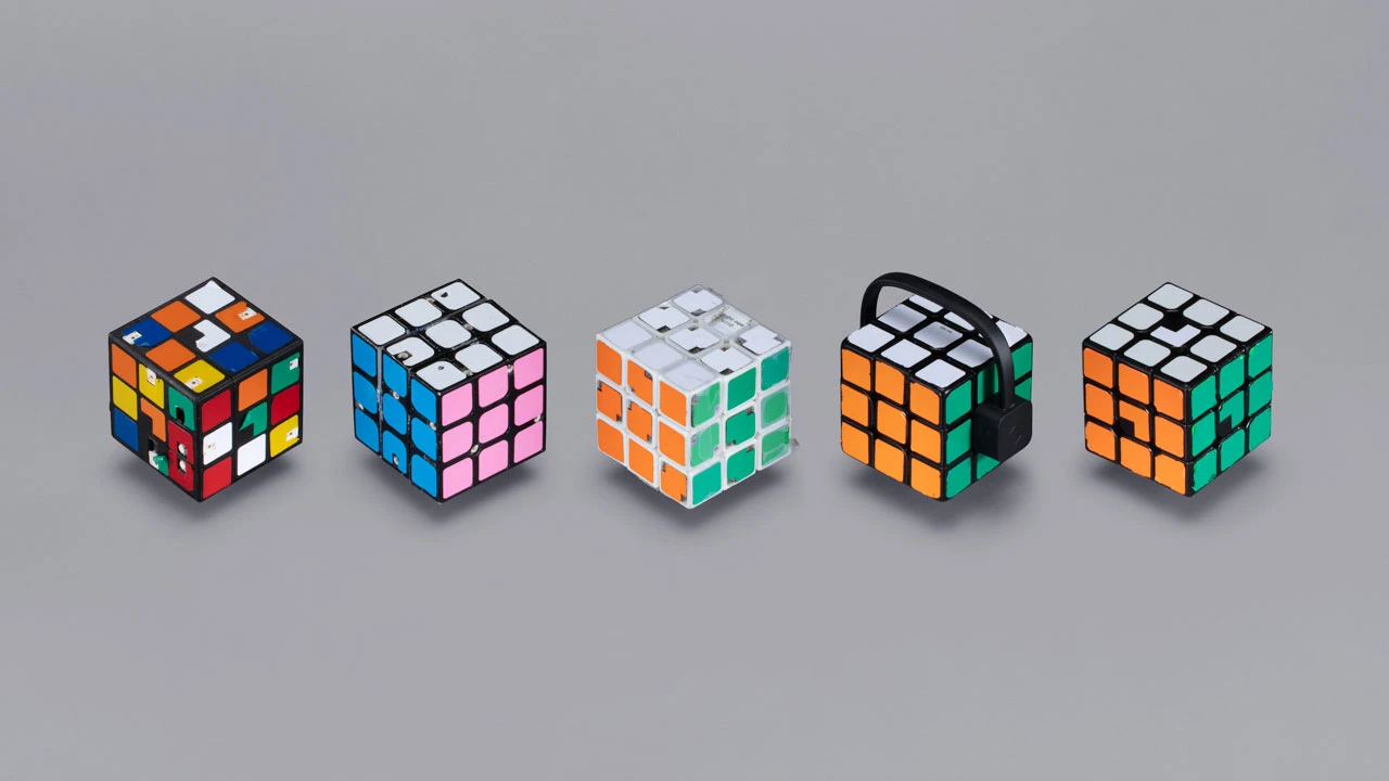 Solving Rubik’s Cube with a robot hand | OpenAI