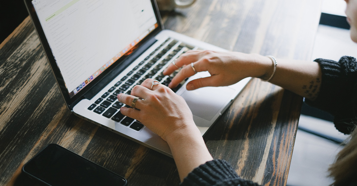The Best Email Etiquette Tips For Students | Outlier
