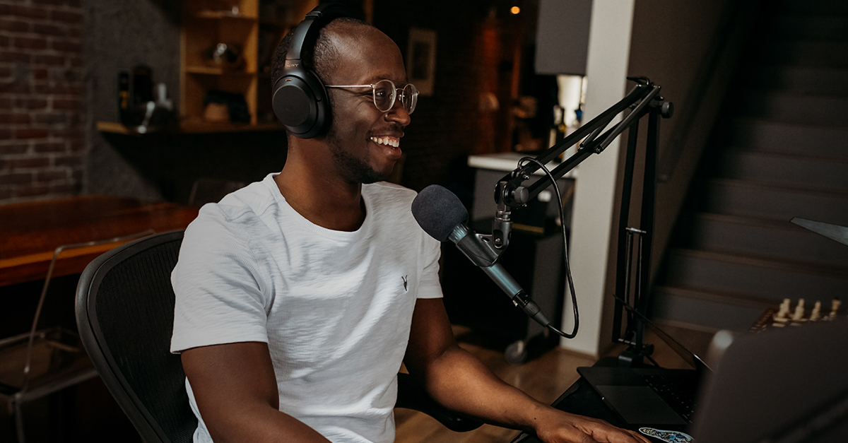 10 Amazing Jobs for Communication Majors [2023] | Outlier