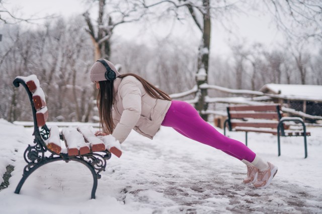 Your Guide to Winter Workouts: Stay Motivated and Active | @Atkins
