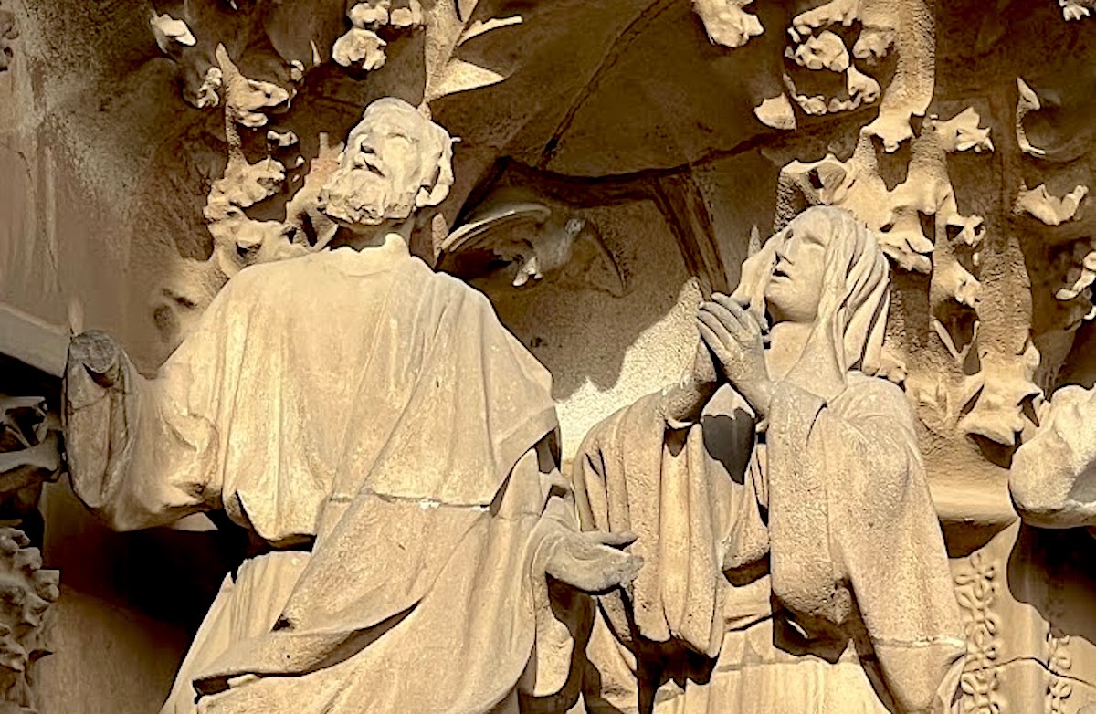 Marie qui défait les noeuds – Gaudí honore Marie dans la basilique de ...