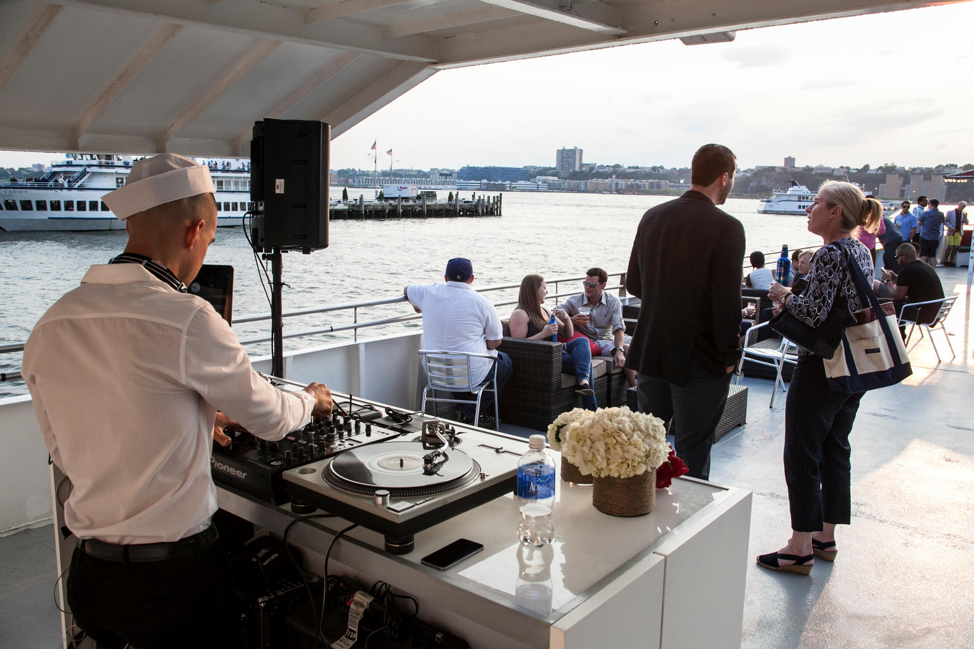 Private Boat Charters & Event Rentals in NYC | Circle Line Cruises