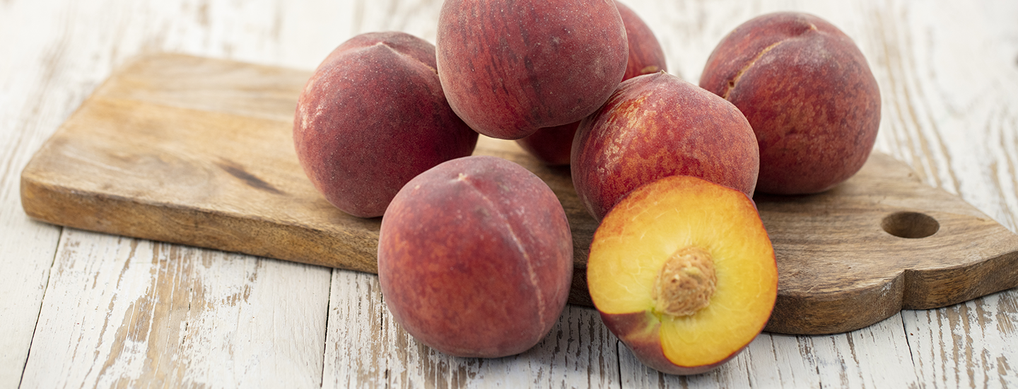 Persikka leivonnassa ja ruoanlaitossa | Reseptit ja vinkit | K-Ruoka