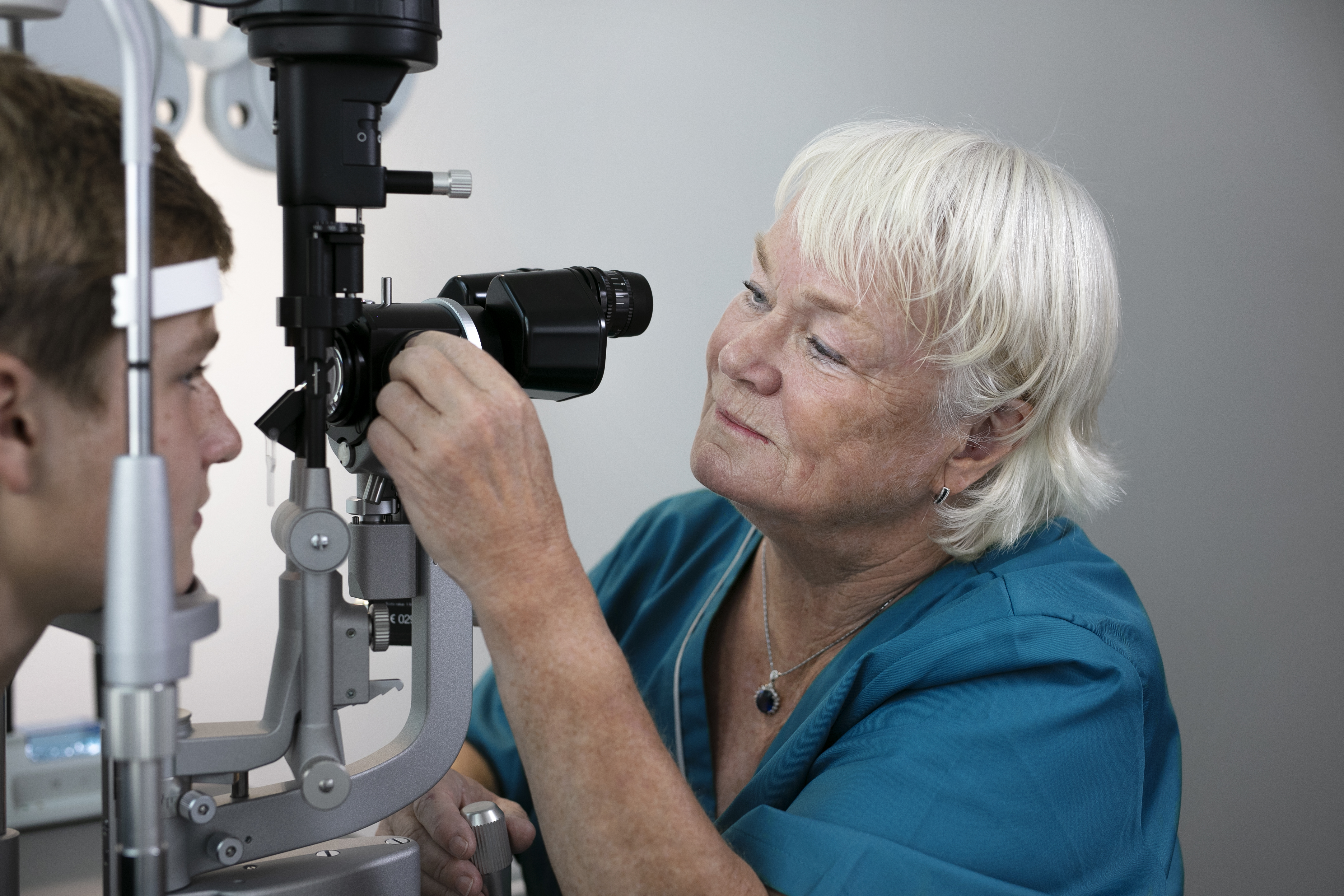 Rött öga - behandling och undersökning | SöderÖgon