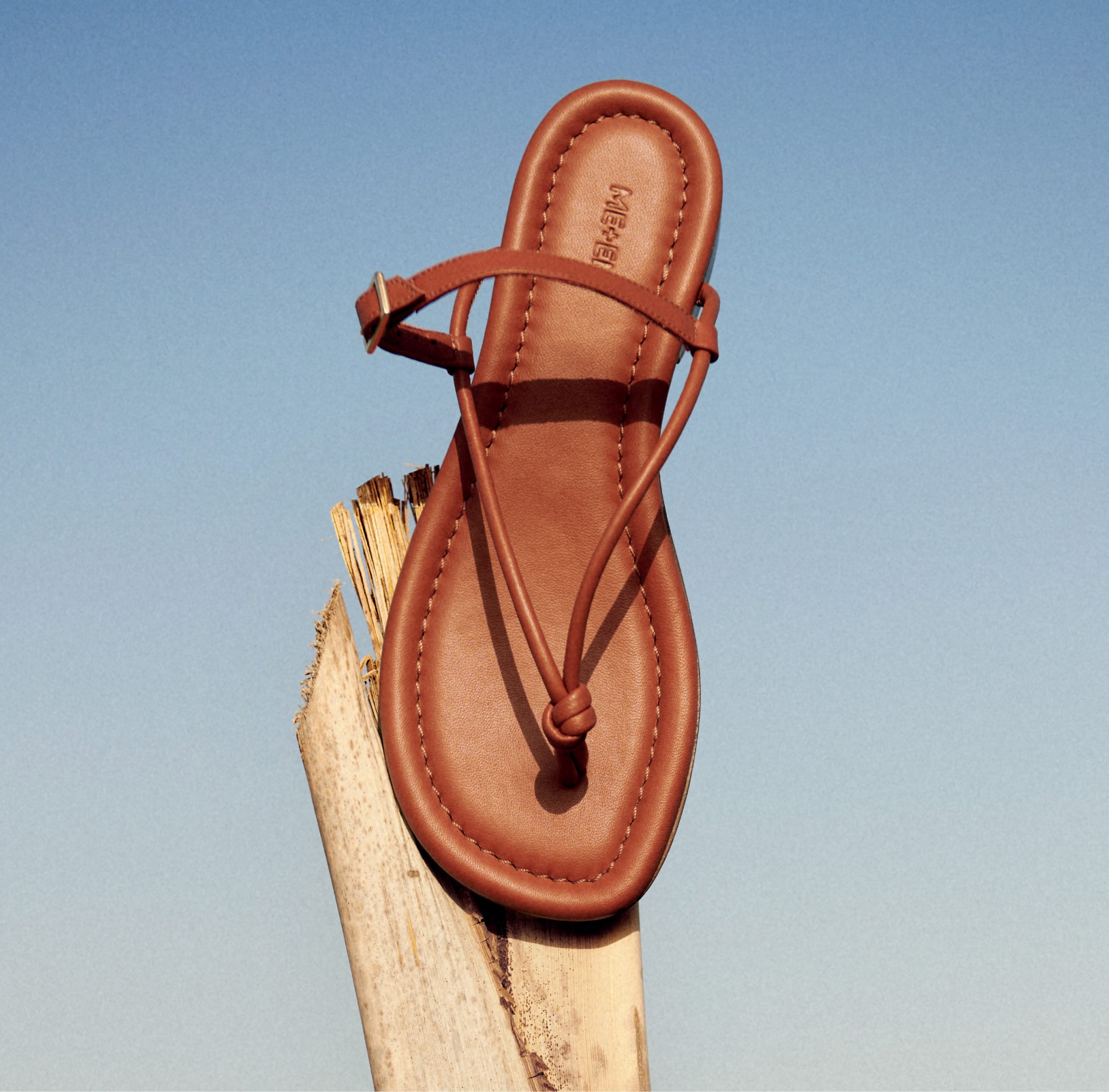 The Ultimate Summer Sandal Guide | ME+EM