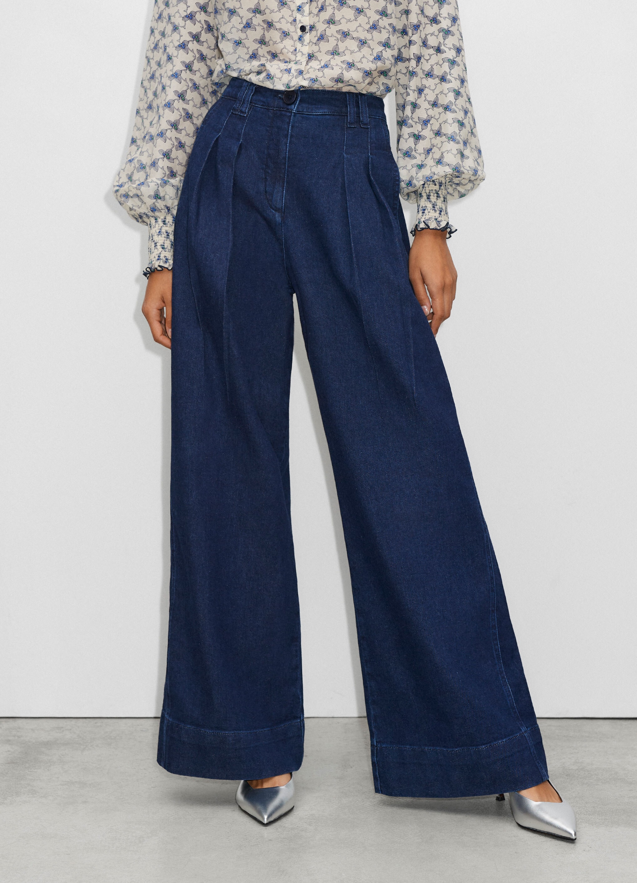 Achieving Perfect Proportions with Wide-Leg Denim | ME+EM