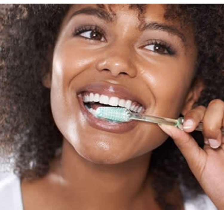 Gingivitis Treatment: How to Treat Gingivitis at Home | Crest CA