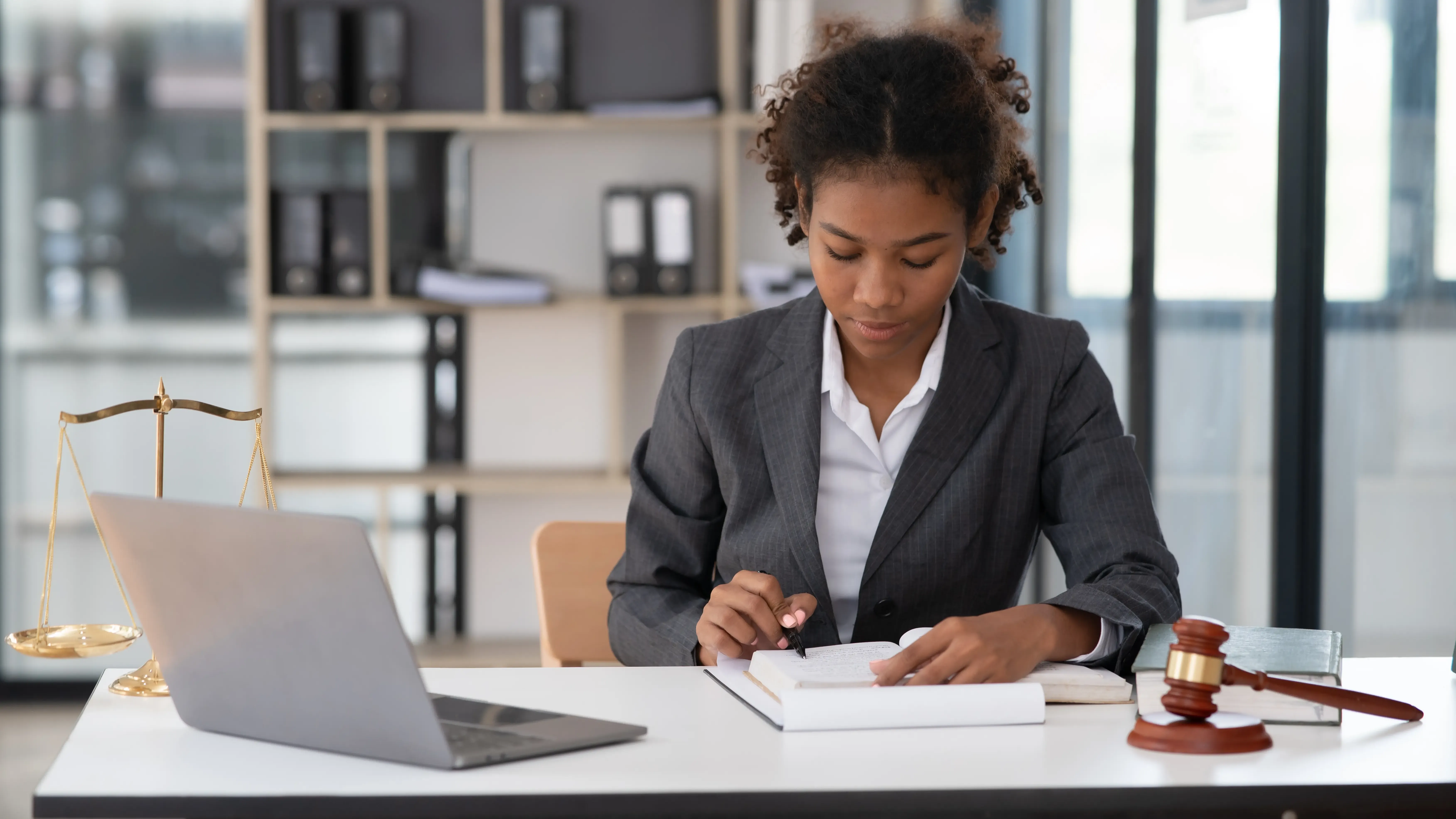 7 Essential Steps to Excel as a Legal Assistant | NAEGELI Deposition ...