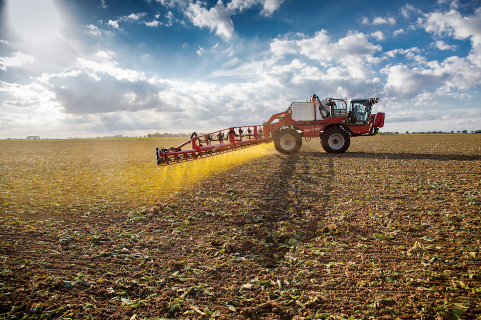 Top sprayer tips: How to maximise glyphosate efficacy on autumn stubbles