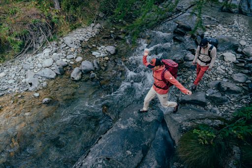 Fall Hiking Outfits for Men and Women: A Buyer’s Guide | Mammut