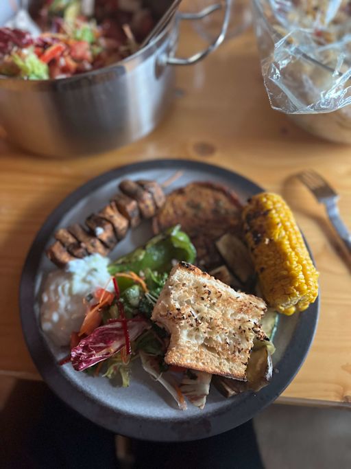 Food for hiking » What to eat before & during your trek | Mammut