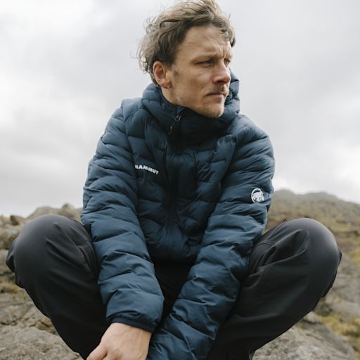How to Wash and Dry Your Down Jacket » Complete Guide | Mammut