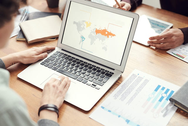 Ein paket international versenden – zum besten preis mit Packlink.