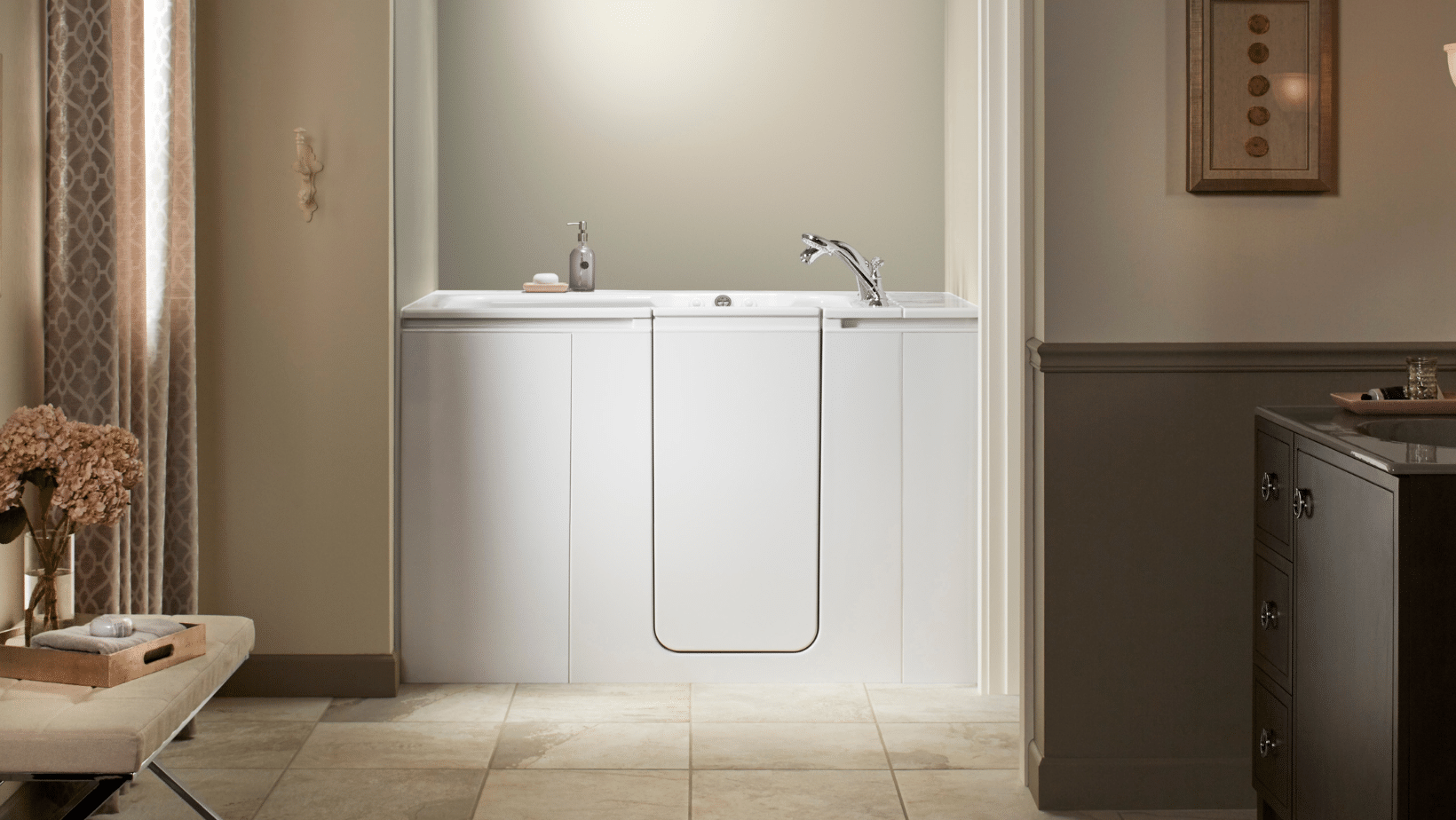 The Benefits of a Walk-In Tub: Is It Right For You?