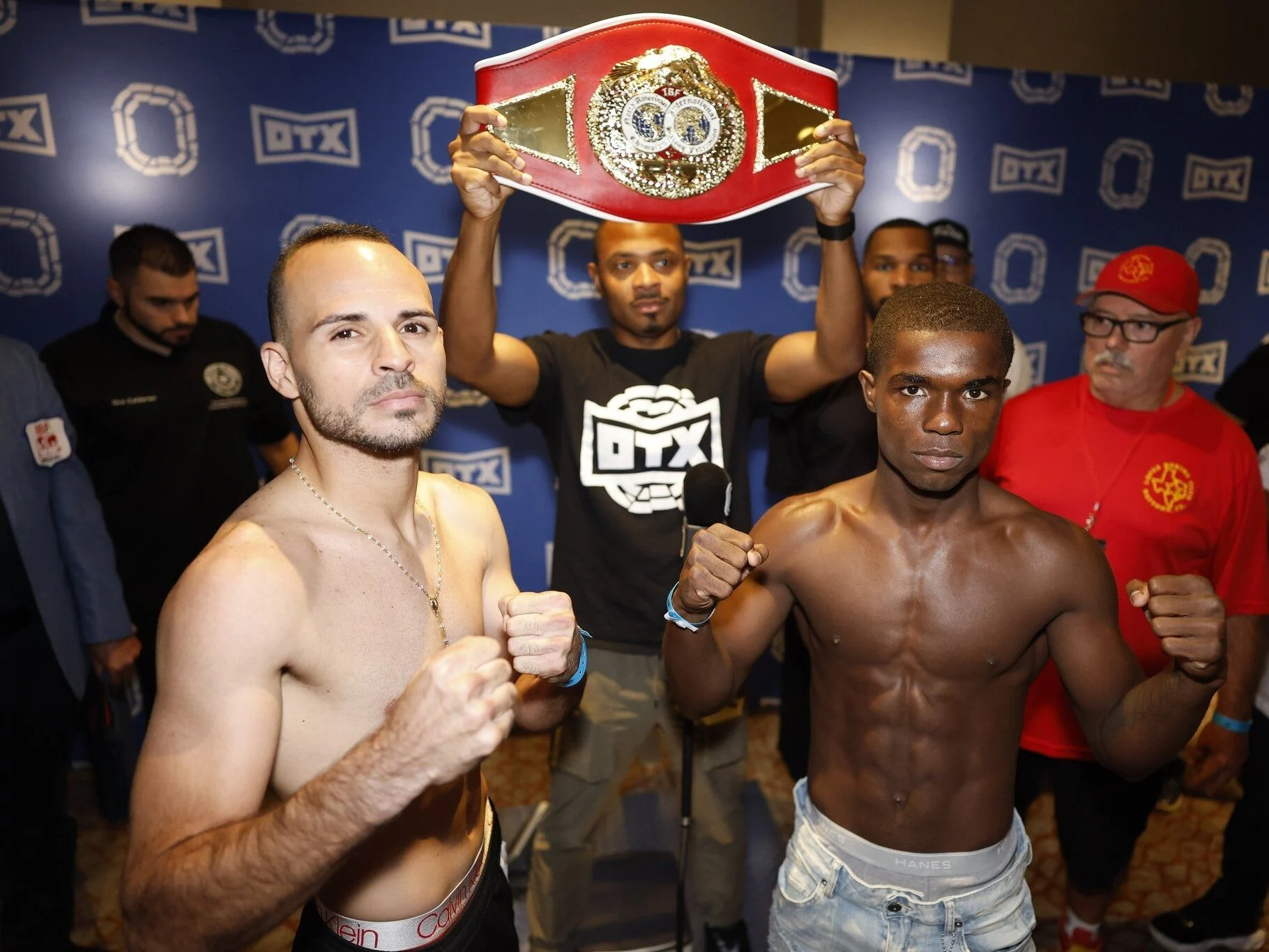 Breyon Gorham-Yomar Alamo Official, Both Make Weight Before Saturday's ...