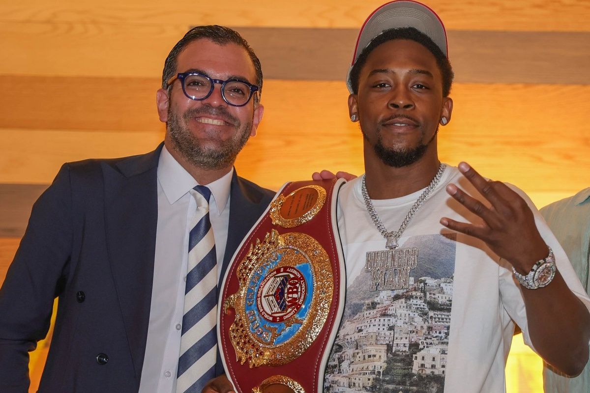 Keyshawn Davis Gets Belted By The WBO in San Juan, Puerto Rico | The Ring