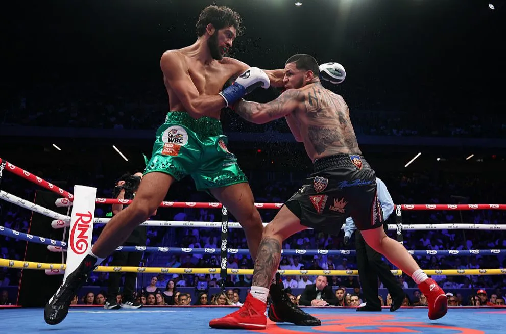 Thomas Hauser: Boxing holds center court at U.S. Open stadium, and ...