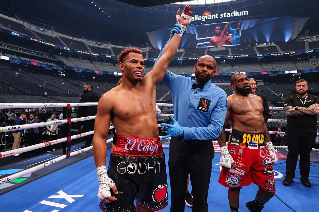 Raiko Santana Stuns Steven Nelson, Scores 1st-Round TKO On Canelo ...