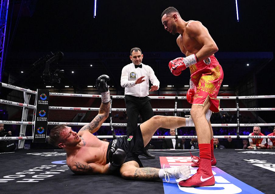 Callum Simpson Survives Two Knockdowns To Stop Ivan Zucco In 10th Round ...