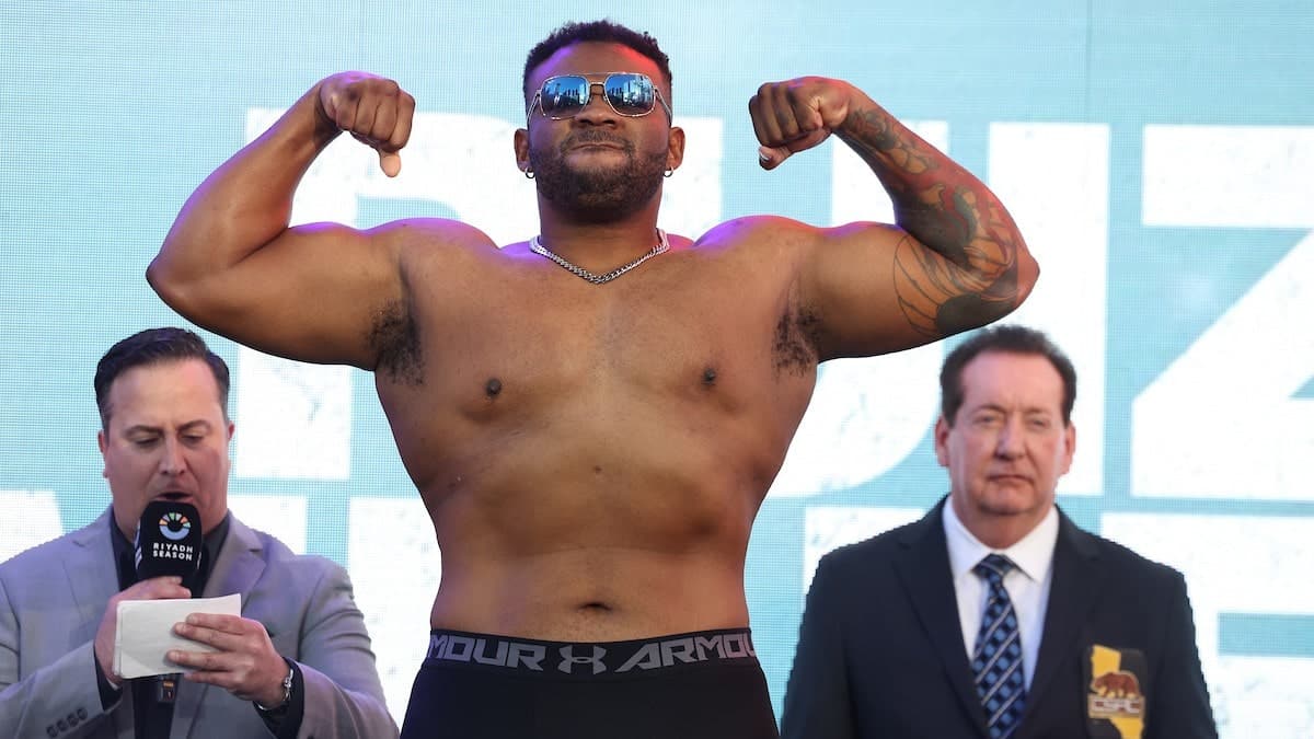 Jarrell Miller Makes Eyebrow-Raising Claim About Undisputed Champ ...