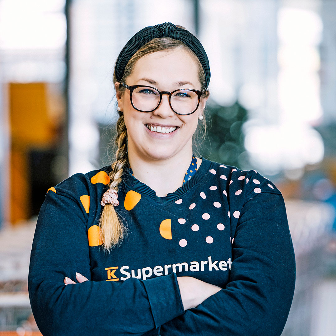 Maria Saarnio on hullutteleva kauppias - Pirkka-media