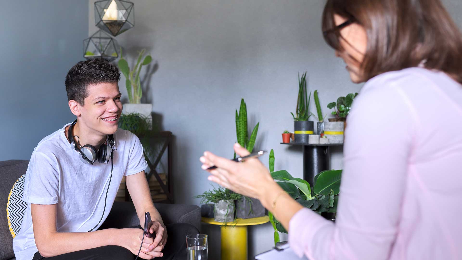 It's Good To Talk... The Stress-Busting Benefits Of Therapy | TOTUM