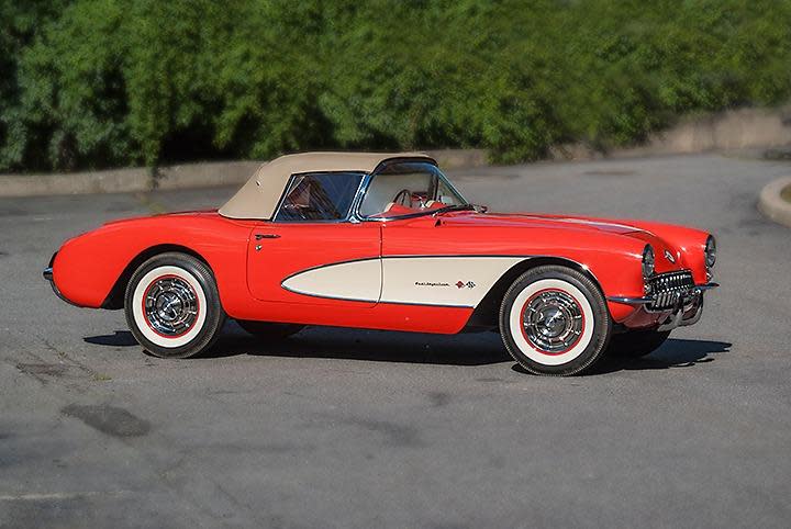 Roarington Metaland: Chevrolet Fuel Injected Corvette