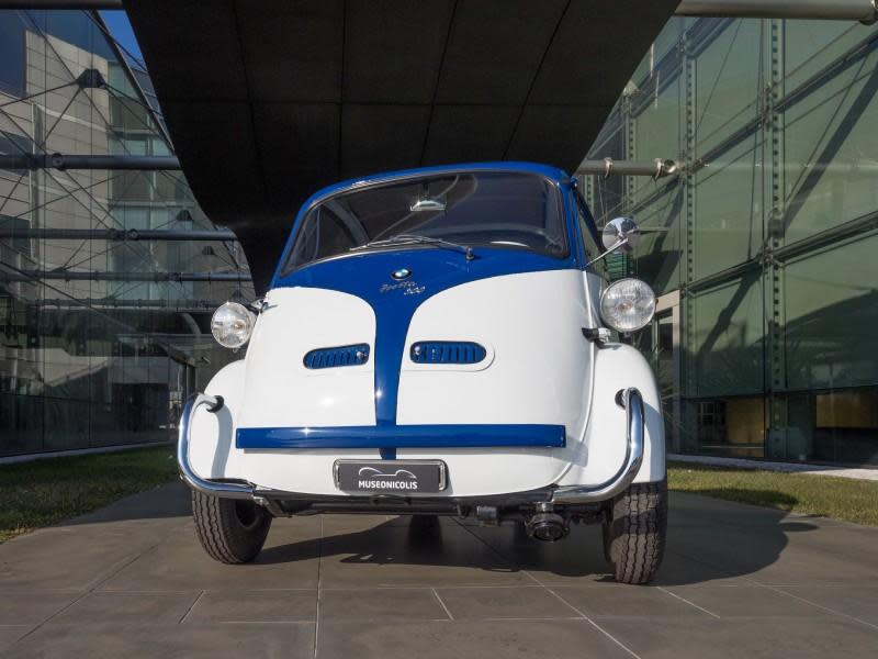 Roarington Metaland: BMW licenza ISO Isetta 300 (rossa)